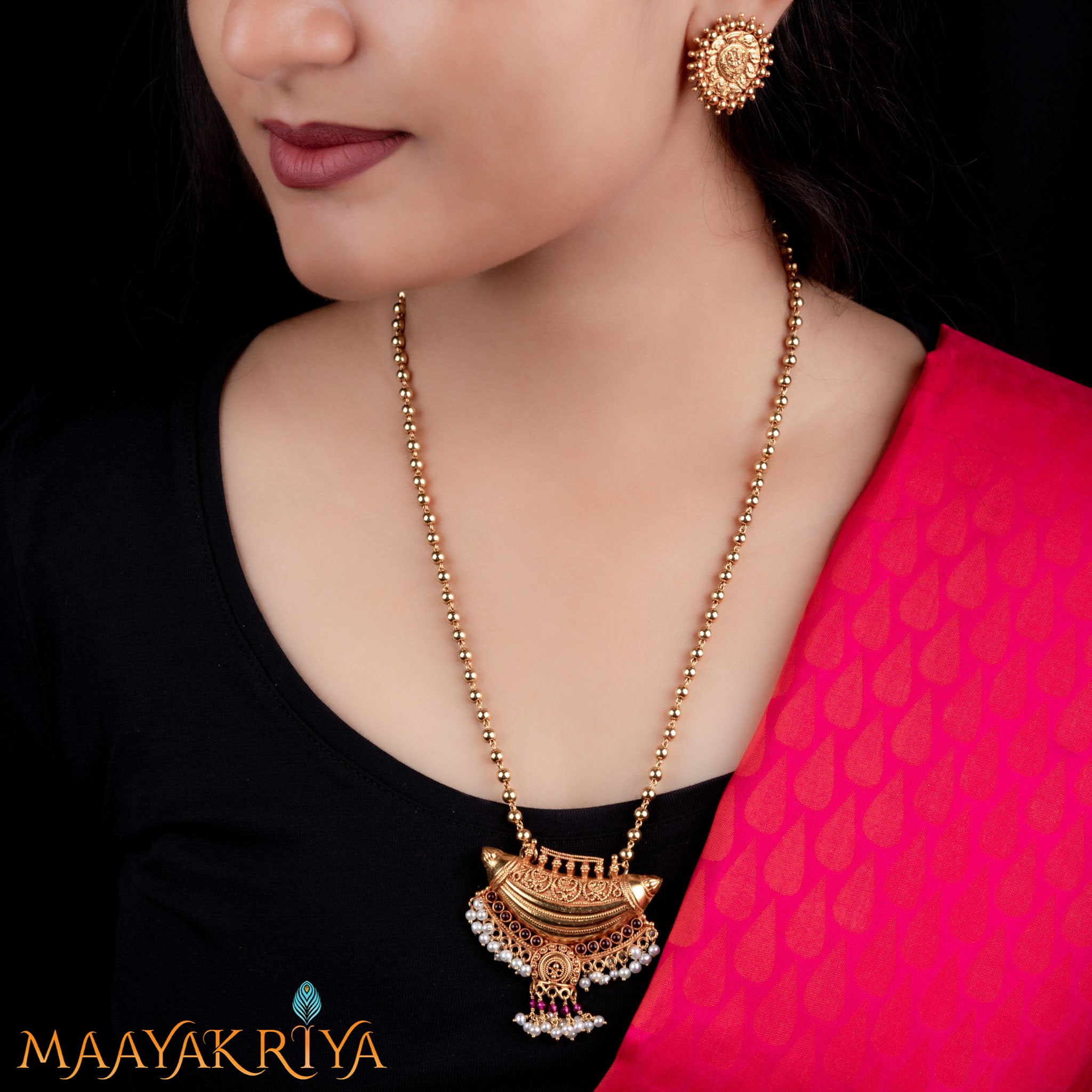 Coorgi Pendant Set – Maayakriya